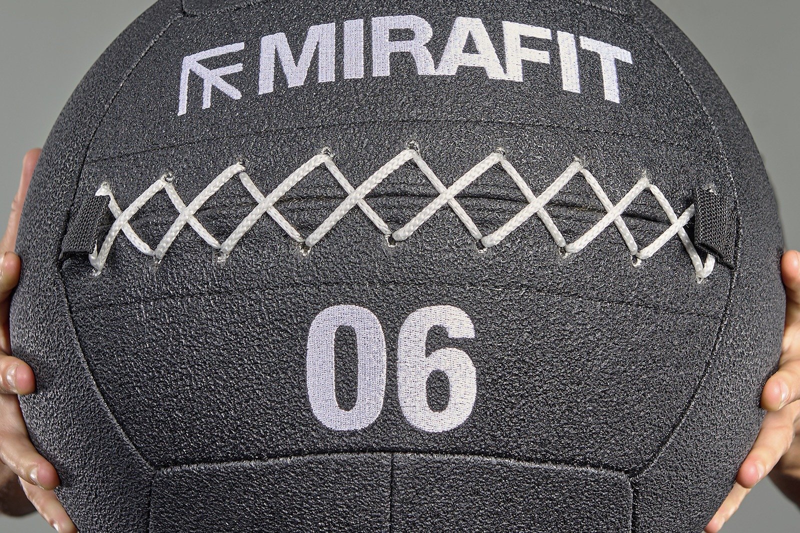 Medicine/Wall Ball Set with Storage Rack | Mirafit