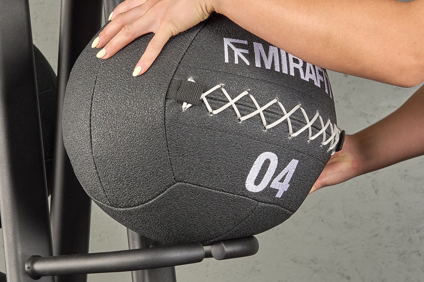 Medicine/Wall Ball Set with Storage Rack | Mirafit