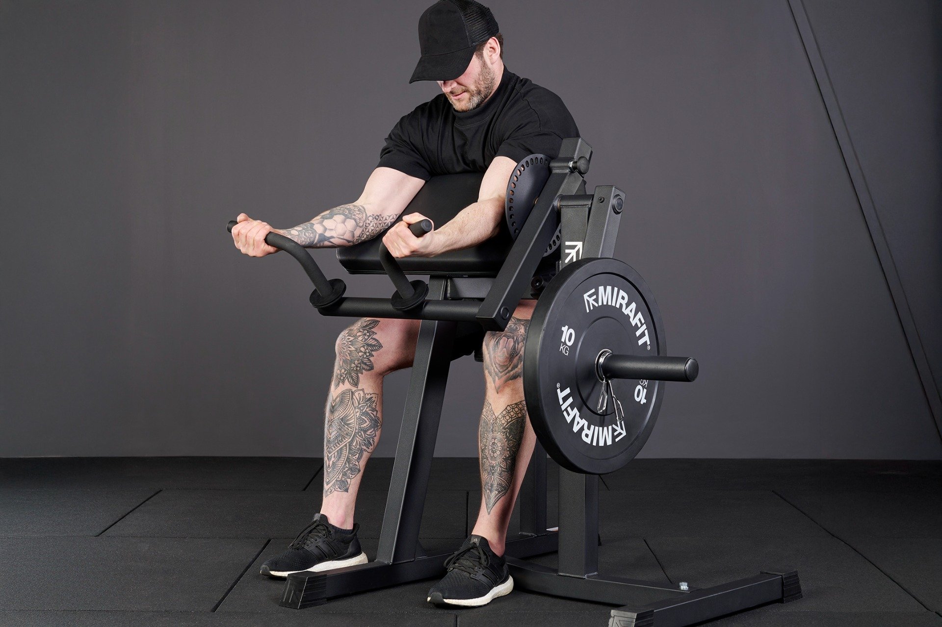 Bicep Curl and Tricep Extension Machine | Mirafit