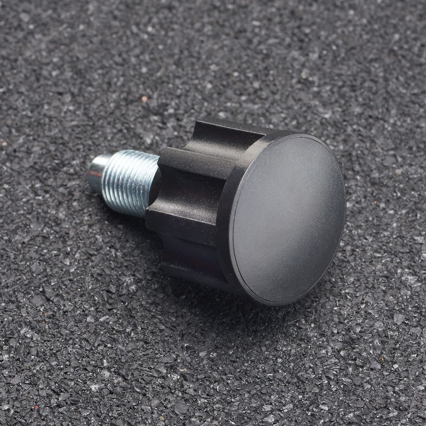 12 Amazing Wall Sit Variations | Mirafit