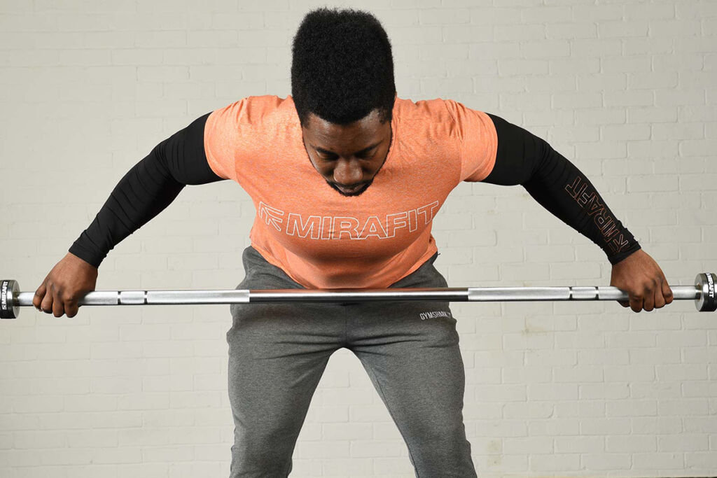 10 Rhomboid Exercises for a Defined Back | Mirafit