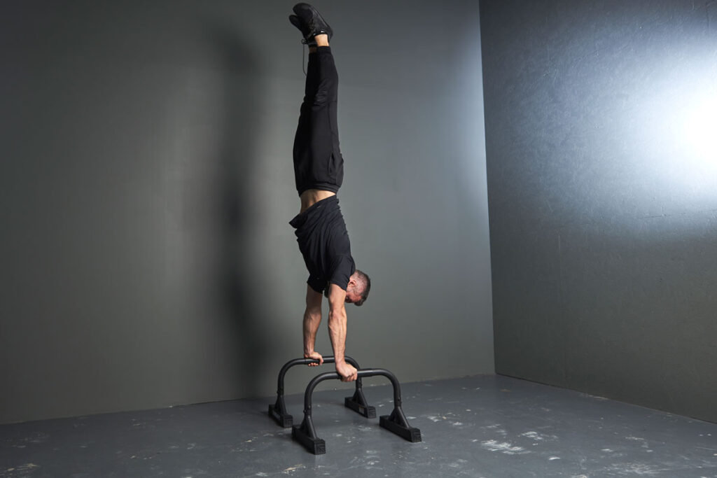 Calisthenics for Beginners | Mirafit