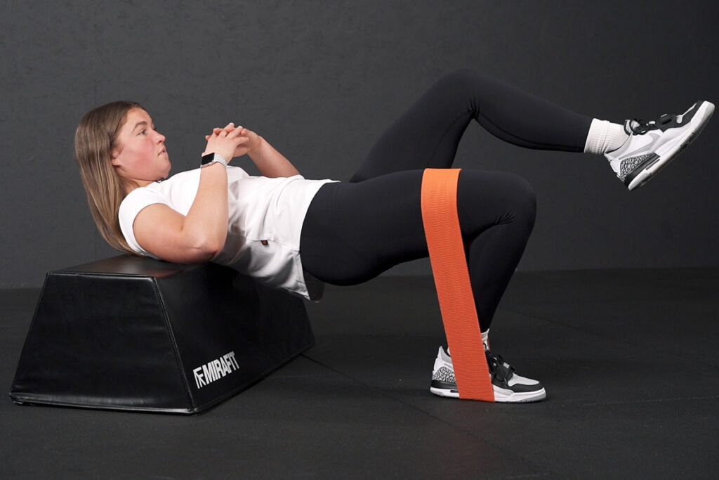 Why You Should Use a Hip Thrust Bench | Mirafit