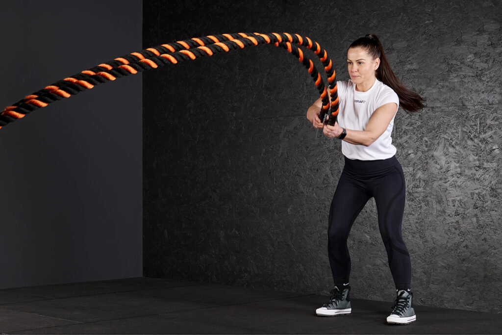 The Beginner's Guide to Battle Ropes | Mirafit