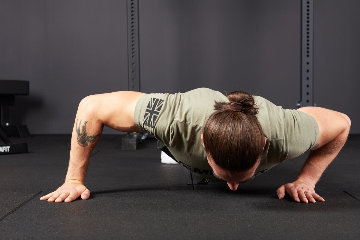 10 Great Push Up Variations | Mirafit