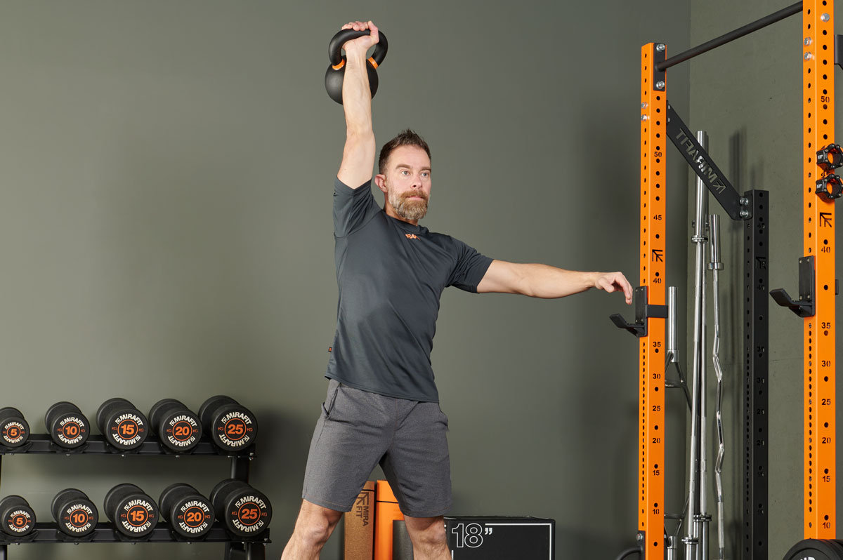 How to Do a Kettlebell Clean and Press | Mirafit