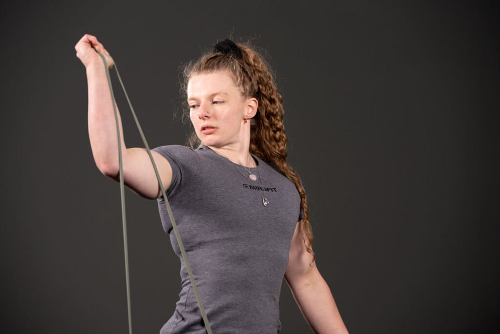 Upper Body Warm Up Exercises for Powerlifting | Mirafit