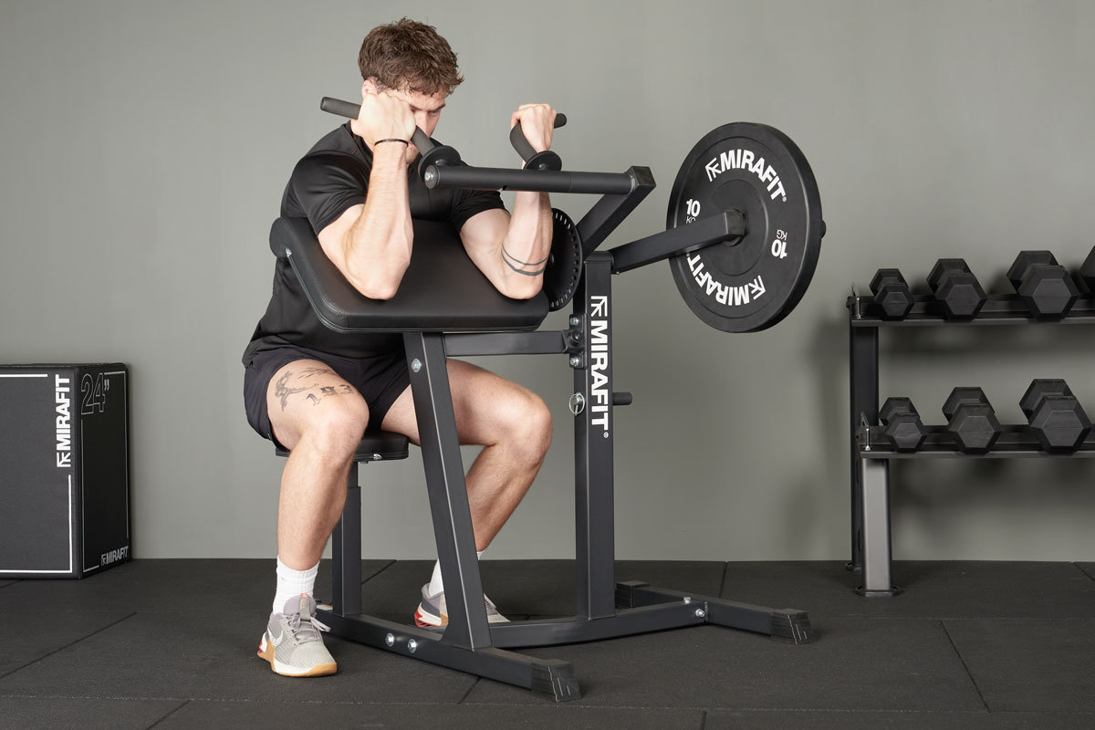 Isolation and Compound Bicep Exercises | Mirafit