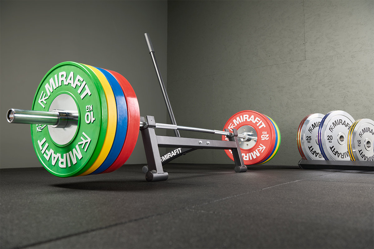 How I Train for Weightlifting and Powerlifting At The Same Time | Mirafit