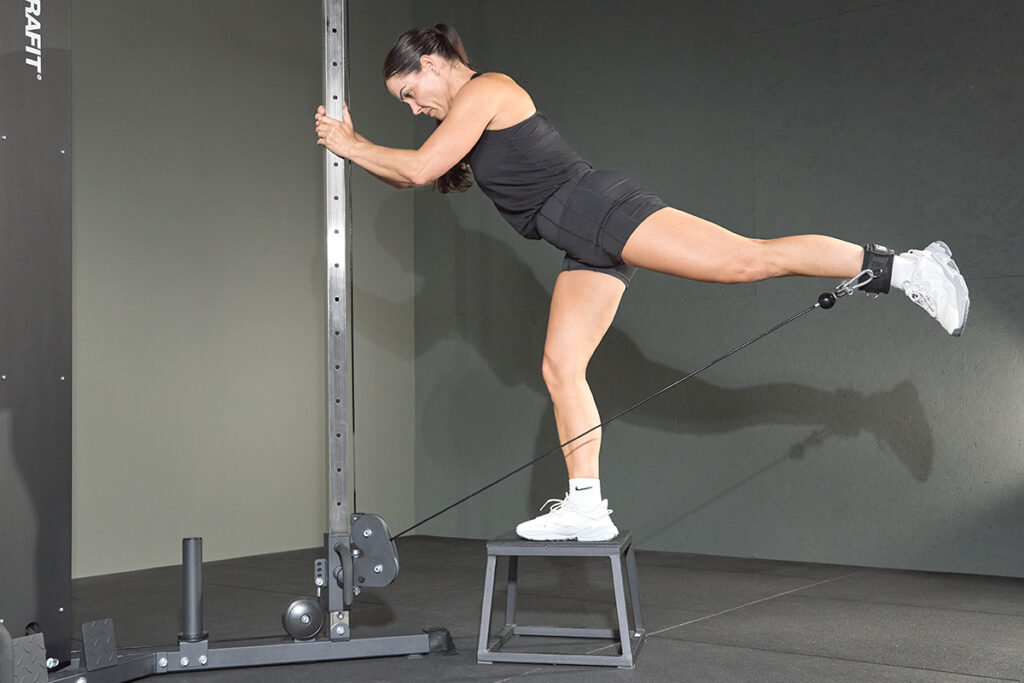 Cable Kickback Variations | Mirafit