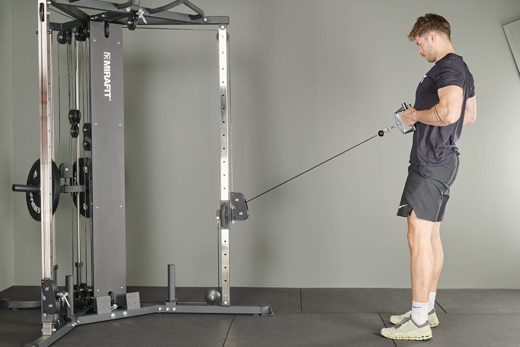 The 12 Best Lower Body Cable Exercises | Mirafit