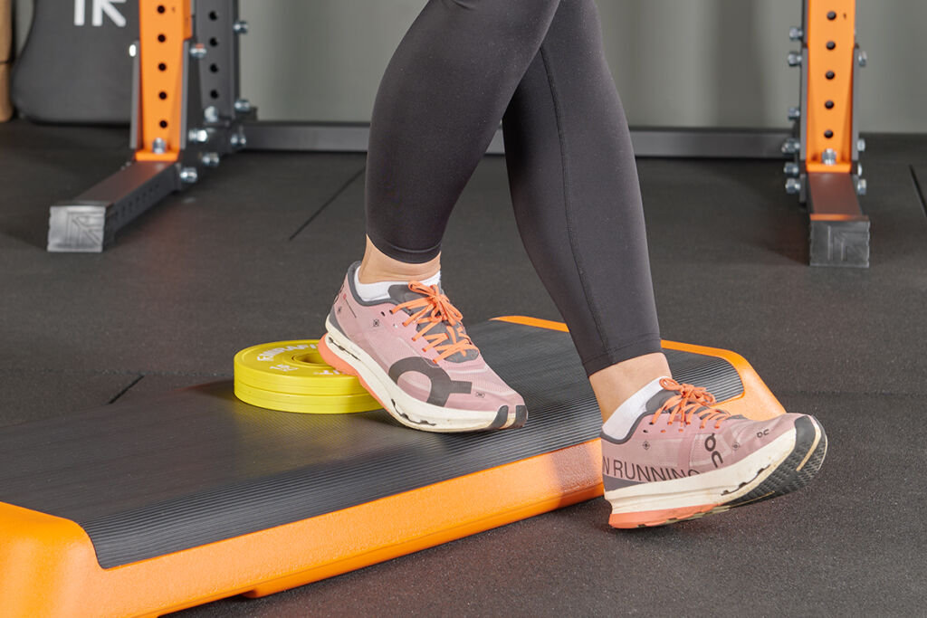 How To Do Poliquin Step Ups | Mirafit