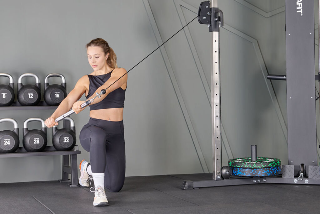 How To Use a Cable Machine Pillar Attachment | Mirafit