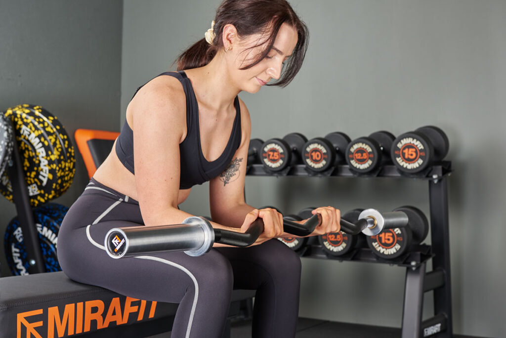 How to Perform Wrist Curls | Mirafit