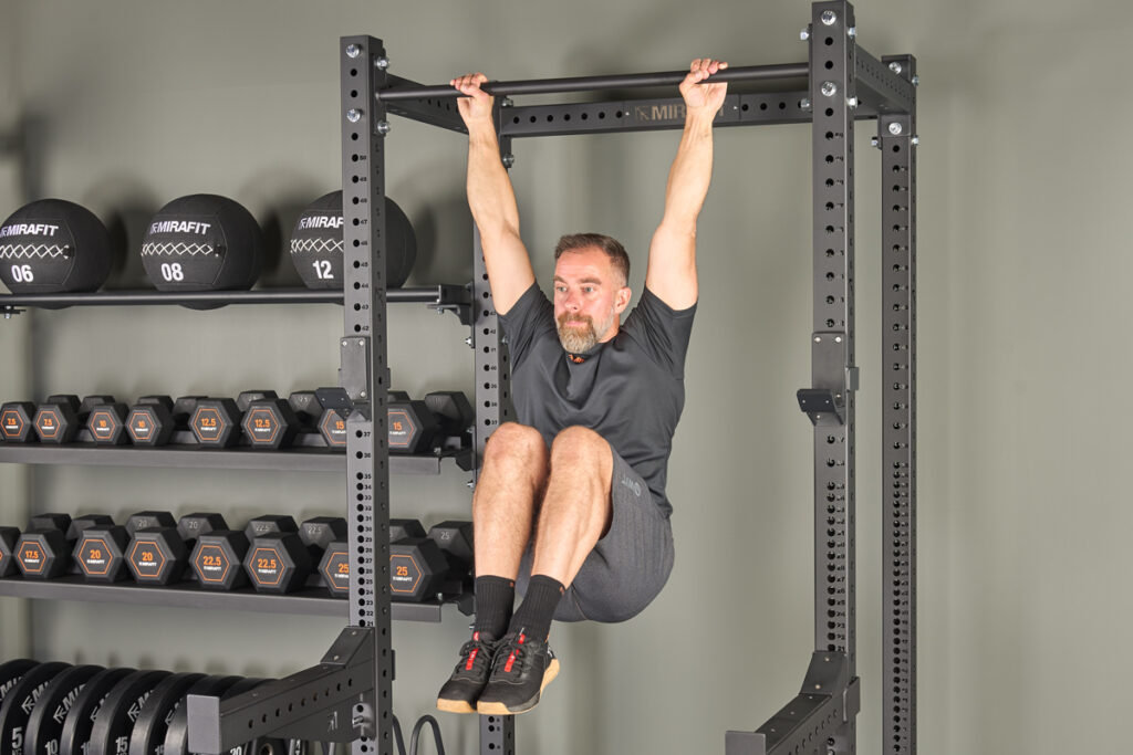 6 Pull Up Bar Core Exercises | Mirafit