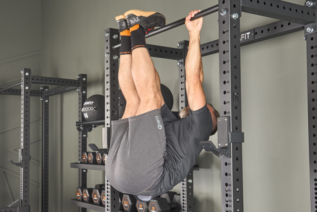 6 Pull Up Bar Core Exercises | Mirafit